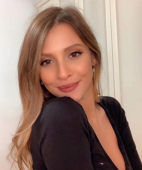 Storia di Melissa Massetti: come nasce una star del web - Cronache ...